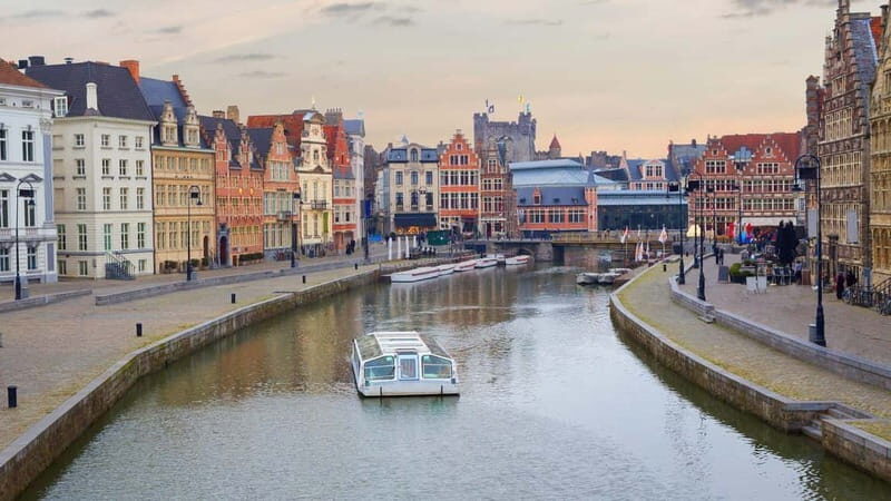 Best of Gent: Private Walking Tour with a Local - Who Should Consider This Tour?