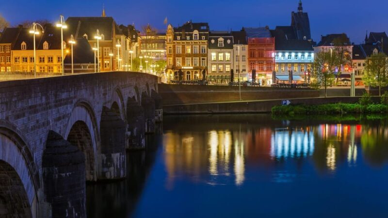 Best of Maastricht: Private Walking Tour with a Local - Key Points