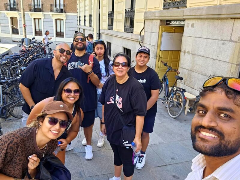 Best of Madrid: 3-Hour Guided Bike Tour in Small Groups - Key Points