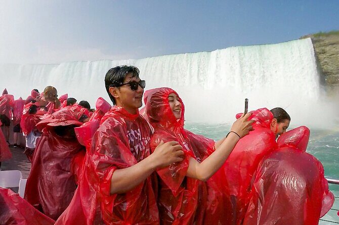 Best of Niagara Falls Canada Tour with Voyage to the Falls Boat - Key Points