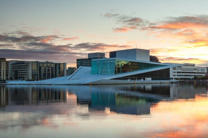 Best of Oslo Guided Walking Tour - Tjuvholmen and Waterfront Views