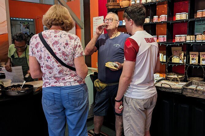 Best of Port of Spain Tour - Queen’s Park Savannah and the Magnificent 7: Architectural Elegance and Botanical Beauty