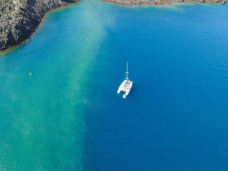 Best of Santorini Private Half-Day Catamaran Cruise - An Overview of the Santorini Catamaran Experience