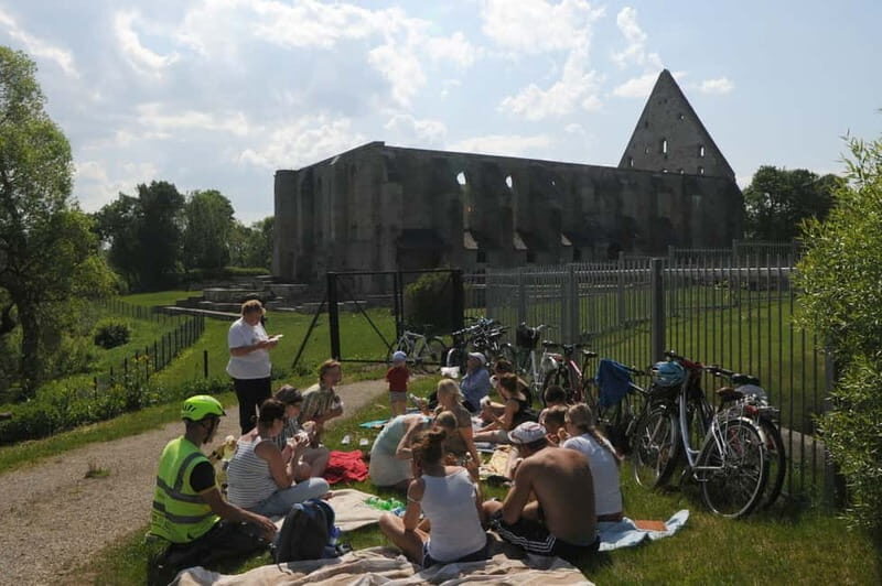 Best of Tallinn 2-Hour Bike Tour - Key Points