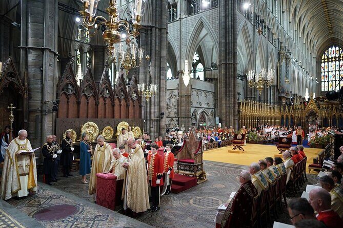 Best of Westminster Abbey with Upper Gallery & Buckingham Palace - FAQs
