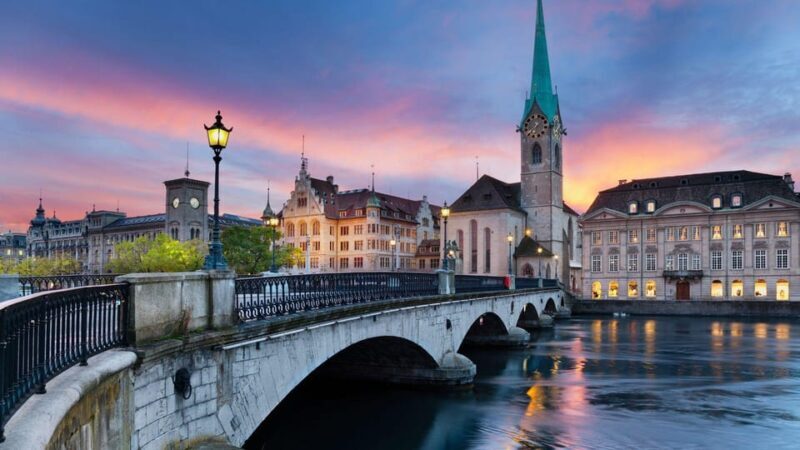 Best of Zurich: Private Walking Tour with a Local - Key Points