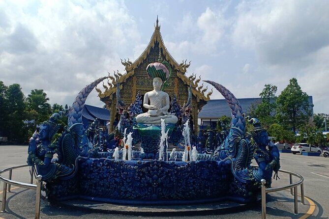 Best Places in Chiang Rai White, Blue, Big Buddha, Tea Plantation - An in-depth look at what makes this tour appealing