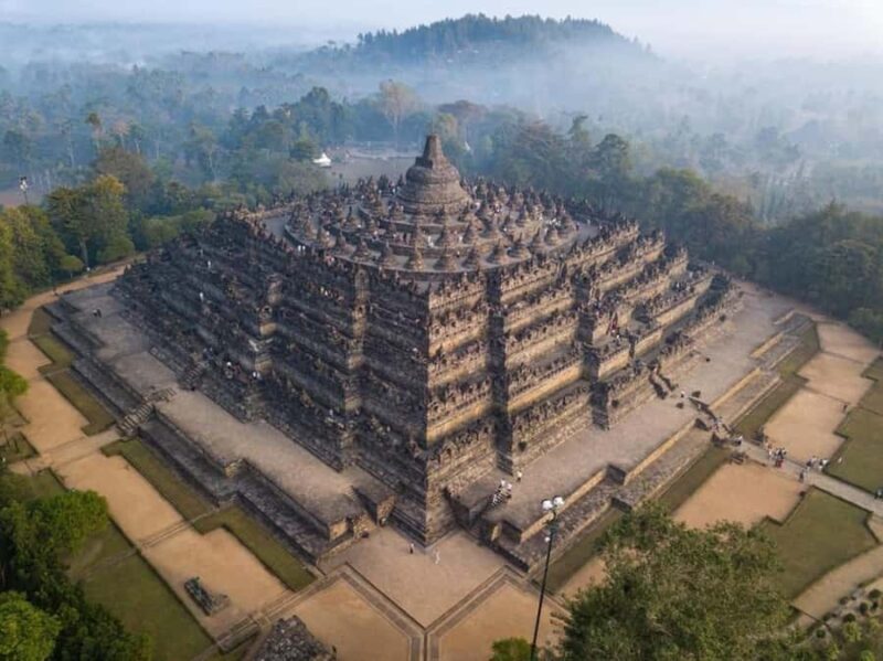 Best Private Day Tour Prambanan & Sunrise at Borobudur Tour - Key Points