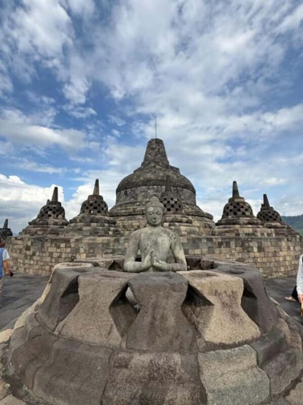 Best Private Day Tour Prambanan & Sunrise at Borobudur Tour - FAQs