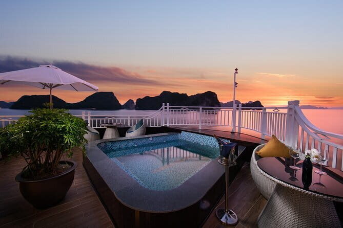 BEST SELLER - 3 Day 2 Night Halong Bay Cruise with All-Inclusive - A Detailed Dive into the 3-Day Halong Bay Cruise