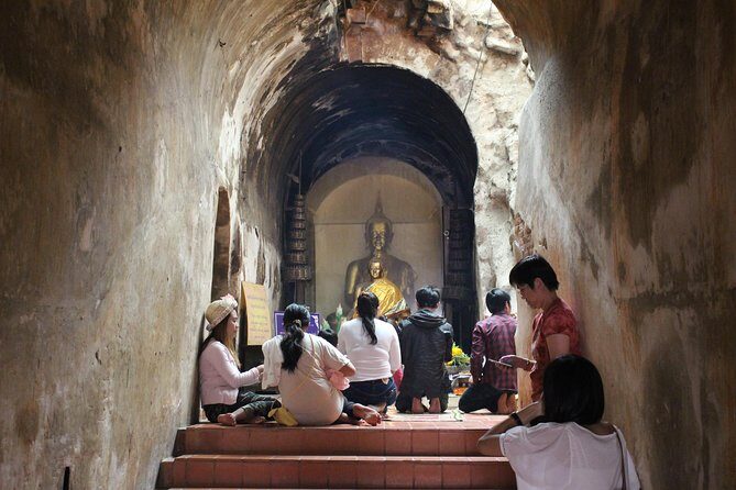 Best seller!! Amazing Night tour, Doi Suthep + Wat umong - Top Must visit! - What to Wear and Bring