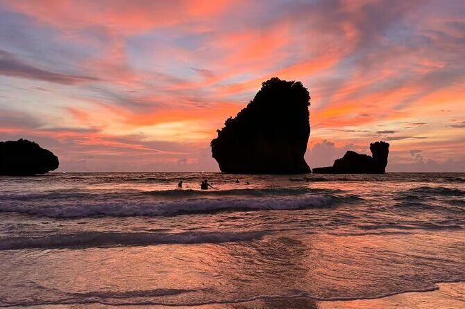 Best Seller Phi Phi Islands Sunset Tour with Snorkeling & Lunch - FAQs About the Phi Phi Islands Sunset Tour