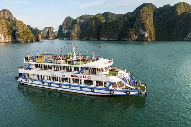 Best Selling Deluxe Day Tour in Halong Bay : Lunch, Cave & Island - Visiting Sung Sot Cave, the Bay’s Grand Marvel