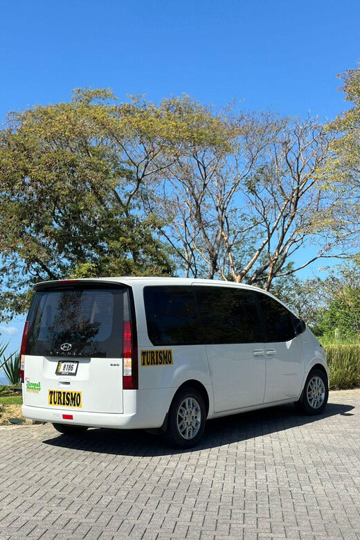 Best Value Deluxe Transportation La Fortuna - Manuel Antonio - Key Points