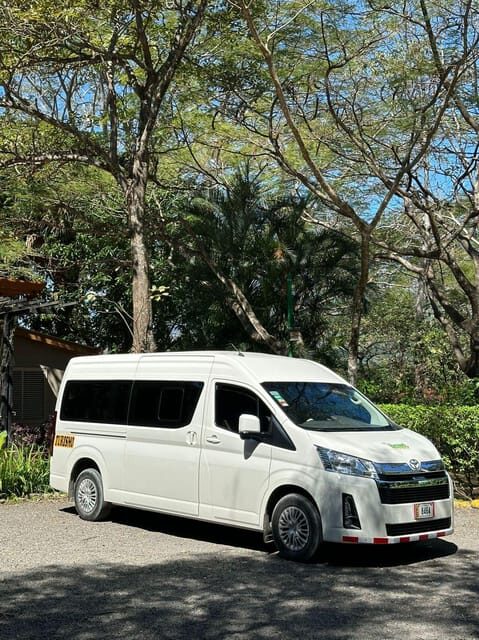 Best Value Deluxe Transportation La Fortuna - Monteverde - Introduction