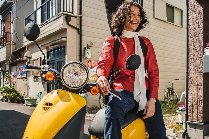 Best way to travel in Osaka - Discovering Osaka on a Moped