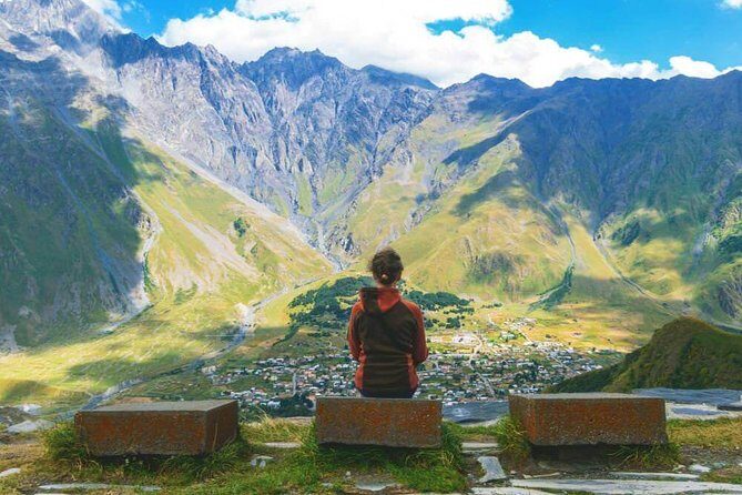 Bestseller Day Trip to Kazbeg/Gergeti Delicious Lunch at Rooms - The Itinerary in Depth