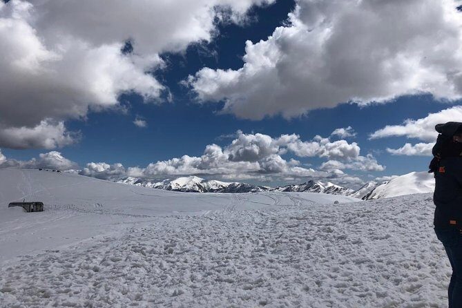 Bestseller Day Trip to Kazbeg/Gergeti Delicious Lunch at Rooms - Who Should Consider This Tour?