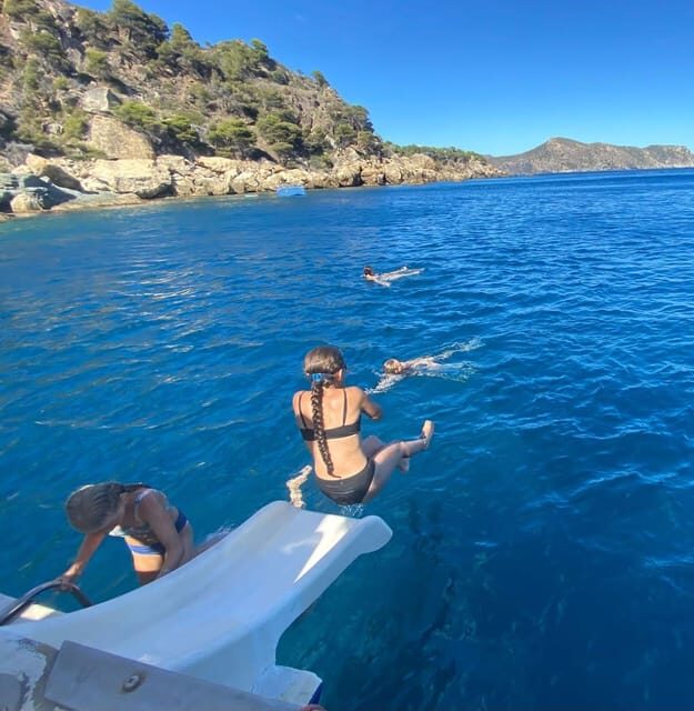 Between Cliffs and Sea: Trip to Cadaqués and Paradise swim - An Overview of the Experience
