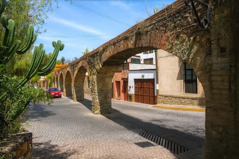 Between haciendas and temples: a tour of the mining heart of Pastita - Discovering the City’s Sacred Sites and Squares