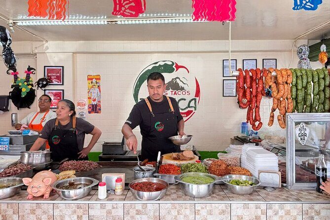 BETWEEN MILAGROS FLAVORS AND SECRETS Urban Tour - An In-Depth Look at the Tour’s Highlights