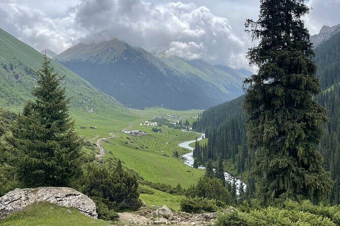 Between Peaks and Traditions: A Scenic 5-Day Kyrgyz Journey - An Overview of What to Expect