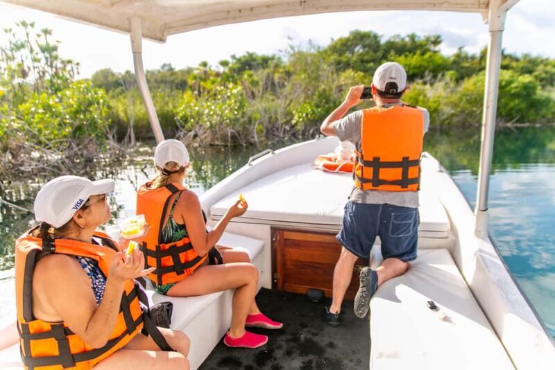 Beyond Bacalar: Private Cruise on the Pirate Route + Slow River + Lunch - What It Feels Like