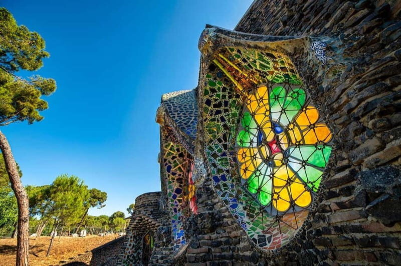 Beyond Barcelona: Gaudí, Wine & Hidden Treasures - Key Points