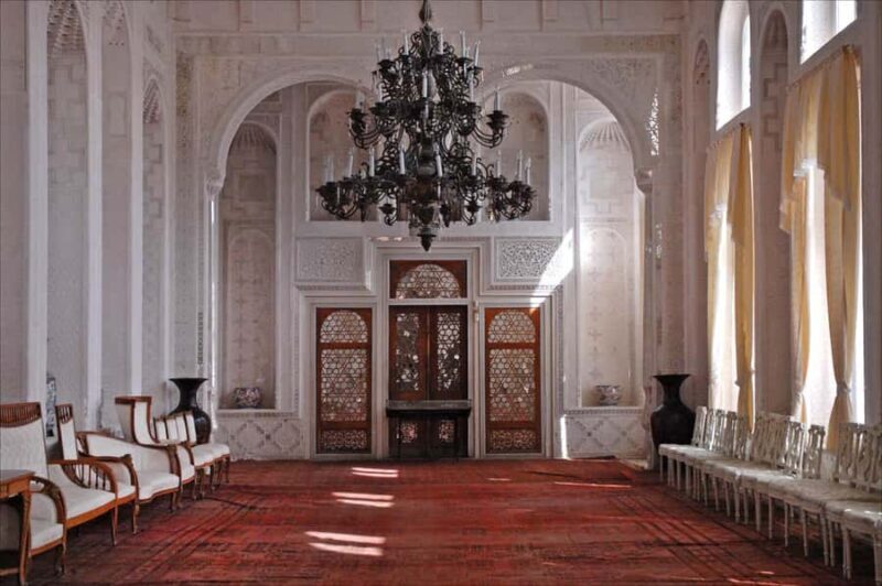 Beyond the Walls: Countryside Tour with Transport and Lunch - Exploring the Itinerary in Detail