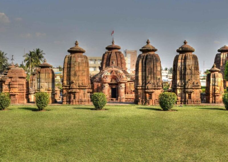 Bhubaneswar: 2 Hours Guided Heritage & Cultural Walking Tour - Key Points