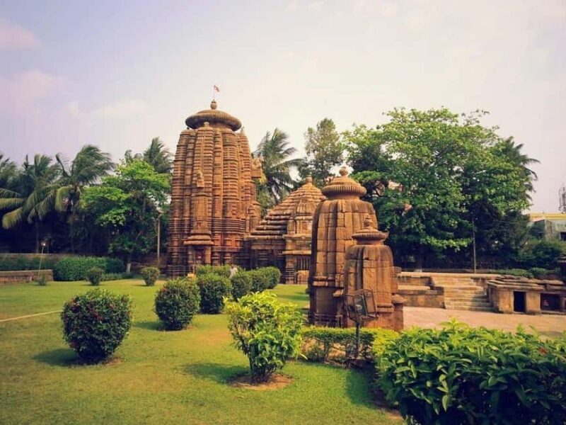 Bhubaneswar: Temples and Puri Private Day Tour - Starting in Bhubaneswar: Temples that Speak of the Past