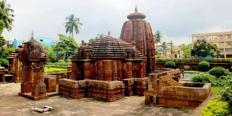 Bhubaneswar: Temples and Puri Private Day Tour - The Beaches of Puri: A Serene Finish