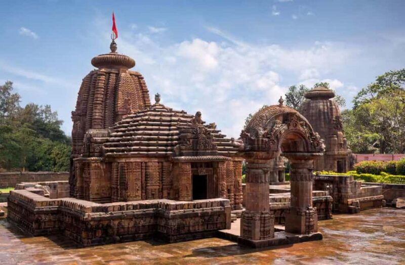 Bhubaneswar: Temples and Puri Private Day Tour - Logistics and Practicalities