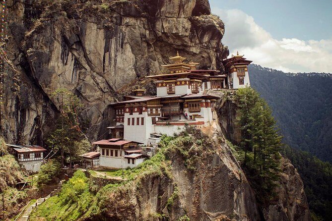Bhutan Tour- 4 DAYS 3 NIGHTS - An Overview of the Bhutan Journey