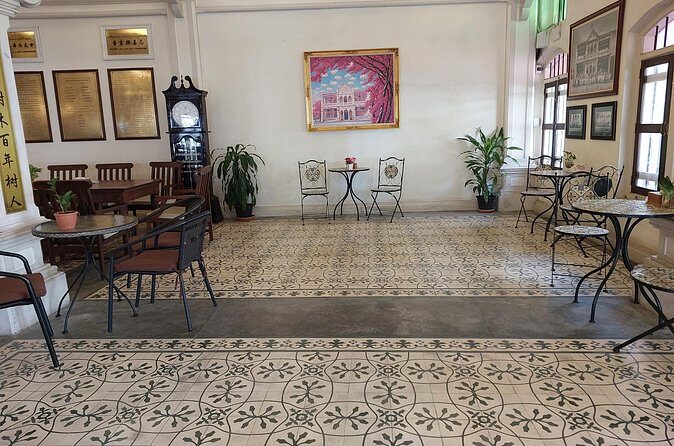 Big Buddha &Tiger Park & Monkey Hill ViewPoint & Phuket Old town - Who This Tour Is Best For