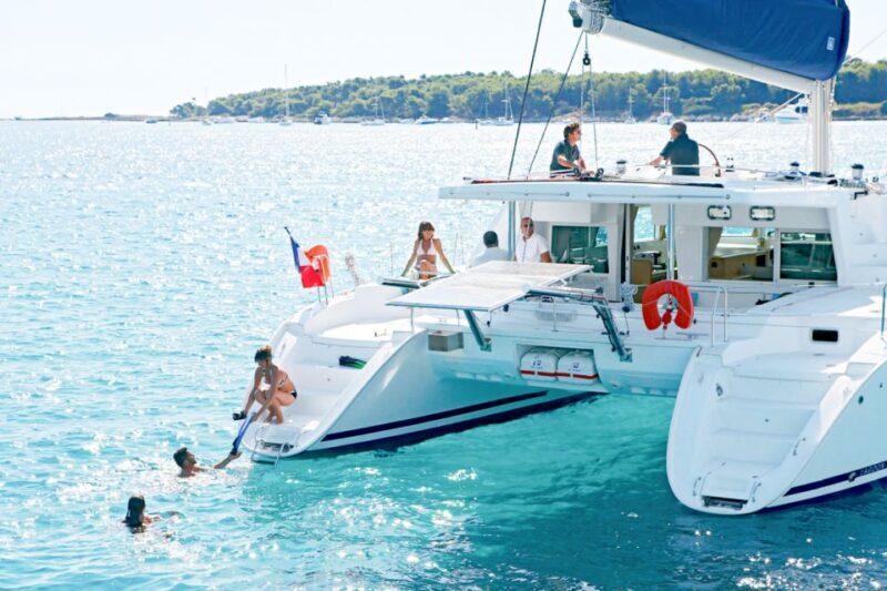 Big Island: Luxury Catamaran Trip along the Kona Coast - The Sum Up