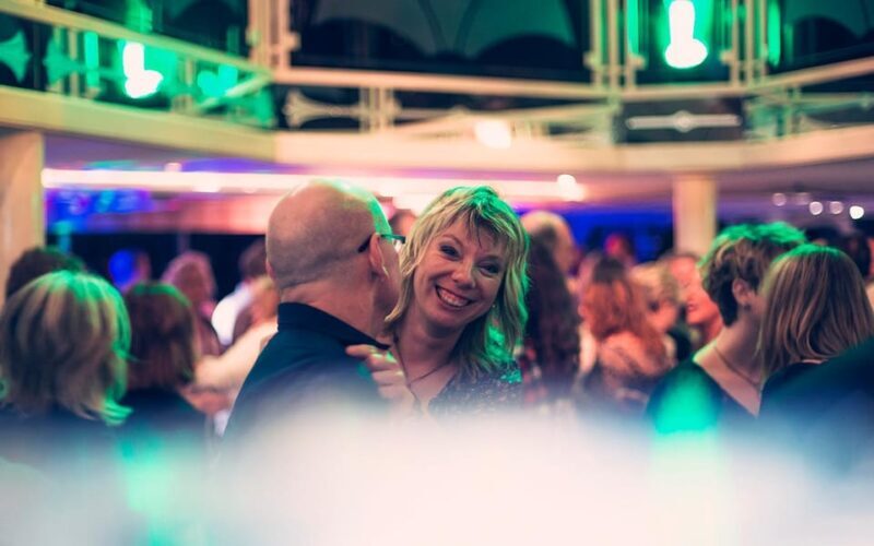 Biggesee: 80s & 90s Lake Boat Party - Key Points