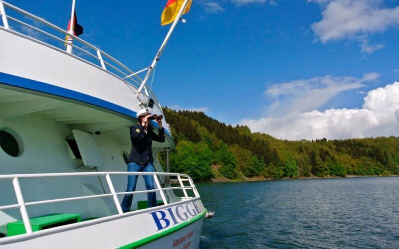 Biggesee: Boat Tour with All-inclusive cake buffet - FAQs