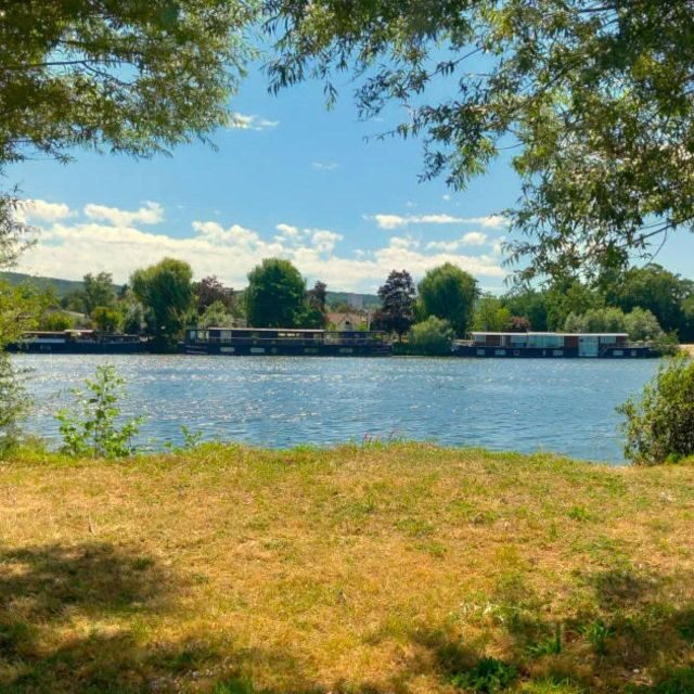 Bike tour from Vernon to Giverny with local guide - A Closer Look at the Vernon to Giverny Bike Tour