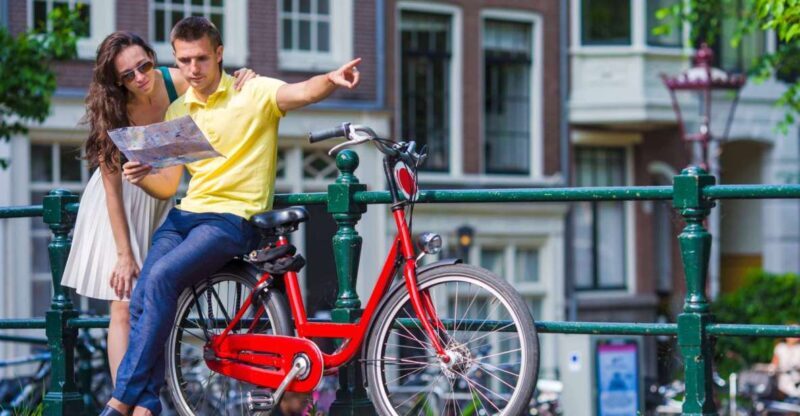 Bike Tour of Amsterdam Old Town, Top Attractions and Nature - Why Choose a Bike Tour of Amsterdam’s Old Town?