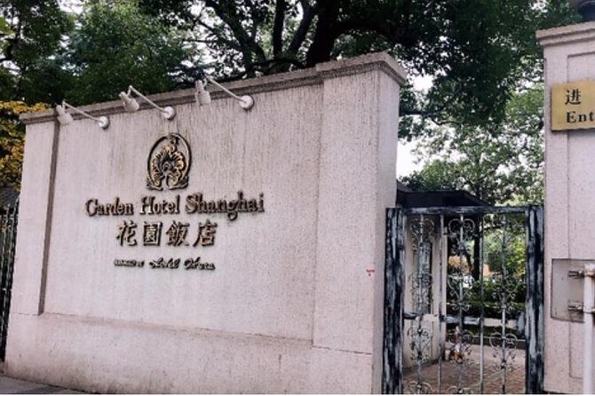 Biking Real Shanghai& Enjoy Local Food - The Guide & Group Dynamics