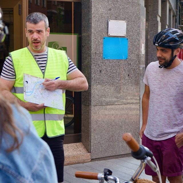 Bilbao: City Highlights Guided Bike Tour - Authentic Insights from Reviews