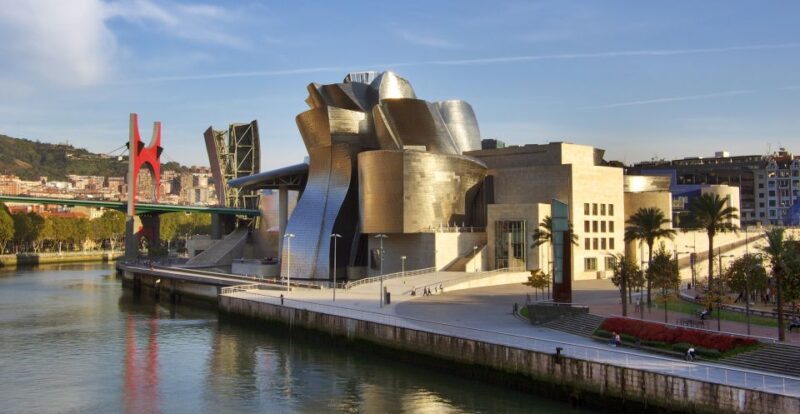 Bilbao: Classic & Modern Guided Walking Tour with Pintxos - Exploring Bilbao: What to Expect on the Tour