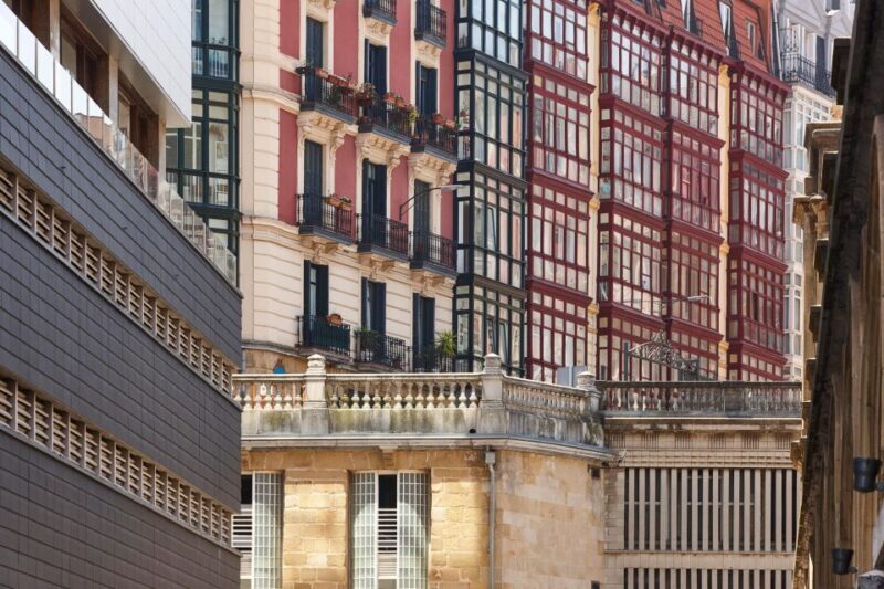 Bilbao: Express Walk with a Local in 60 minutes - A Genuine Look at Bilbao in Just an Hour