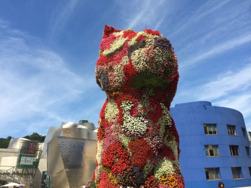 Bilbao: Guggenheim Museum Private Guided Visit - Art Collections and Exhibitions