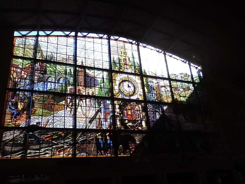 Bilbao: I am a guide who shows the history of the town of Bilbao. - Authentic Experiences Make a Difference