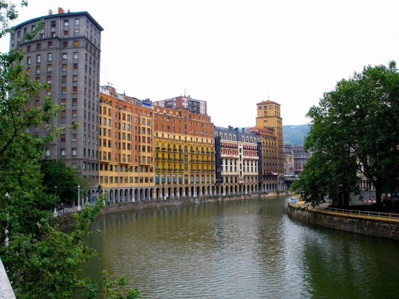 Bilbao Like a Local: Customized Guided Tour - Why Choose a Guided, Customized Tour?