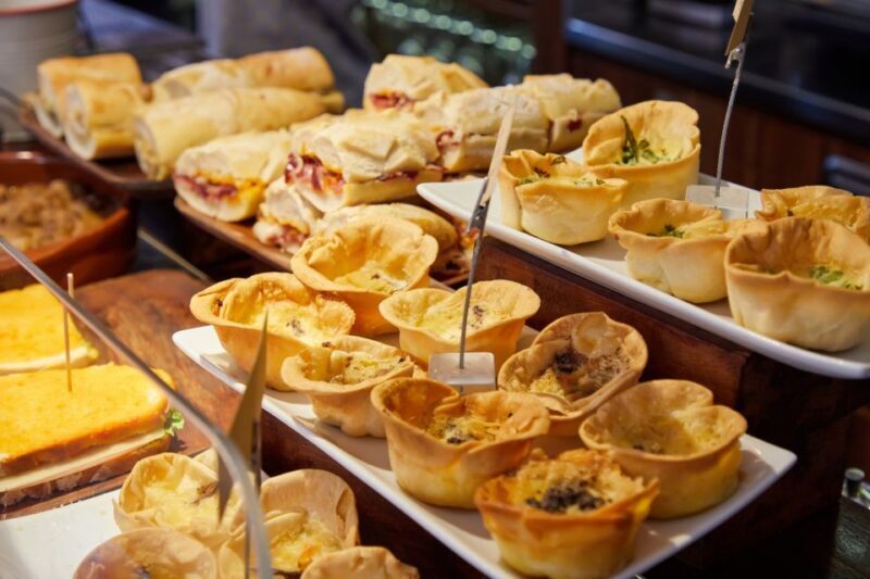 Bilbao: Pintxos and Wine Tasting Tour with Local Guide - Key Points