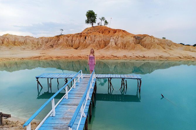 Bintan Sand Dunes and Blue Lakes Half-Day Tour with Lunch - What Do the Reviews Say?