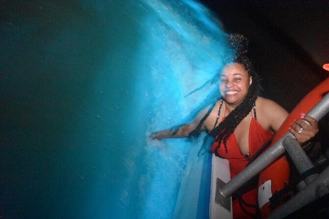 Bioluminescent Lagoon Tour: Night Swimming and Liming in Jamaica - An In-Depth Look at the Tour